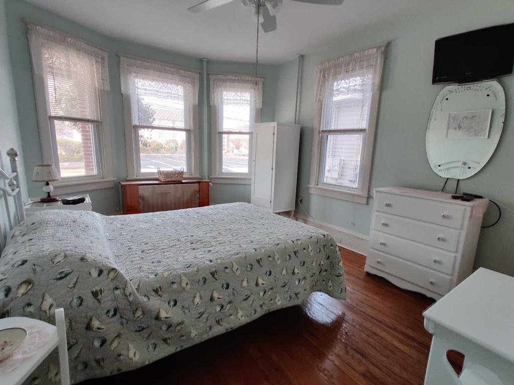3005 ATLANTIC AVENUE - WILDWOOD SEASONAL PET-FRIENDLY SUMMER VACATION RENTALS at WILDWOODRENTS ...